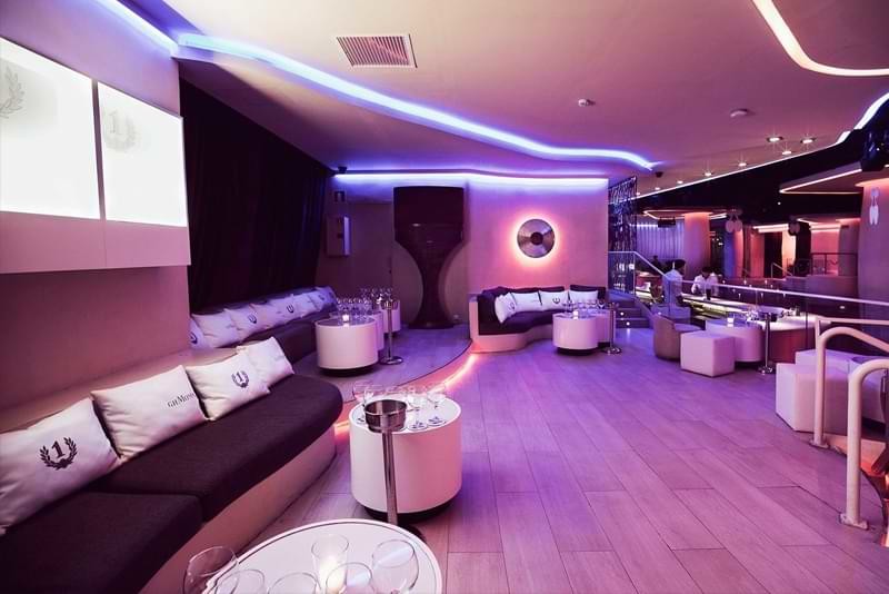 Pacha Barcelona Table